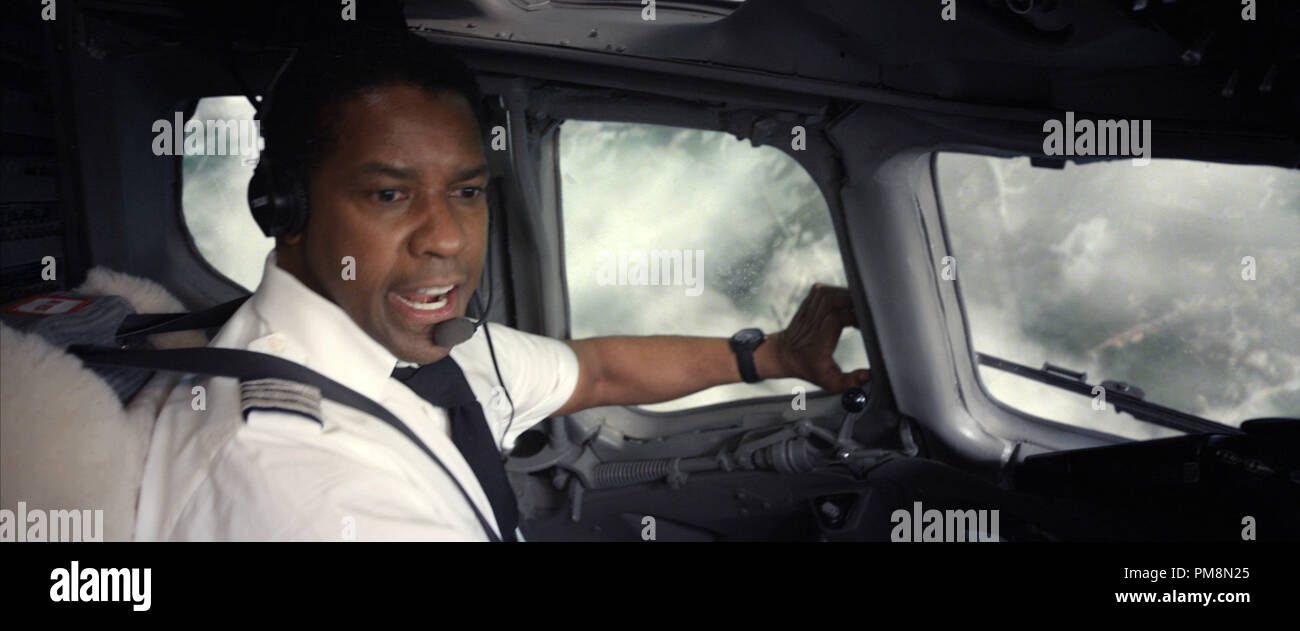 Flight denzel washington hi-res stock photography and images - Alamy