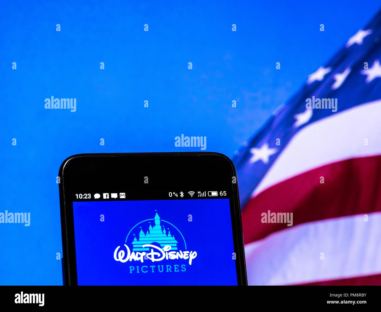 Walt disney company logo hi-res stock photography and images - Alamy