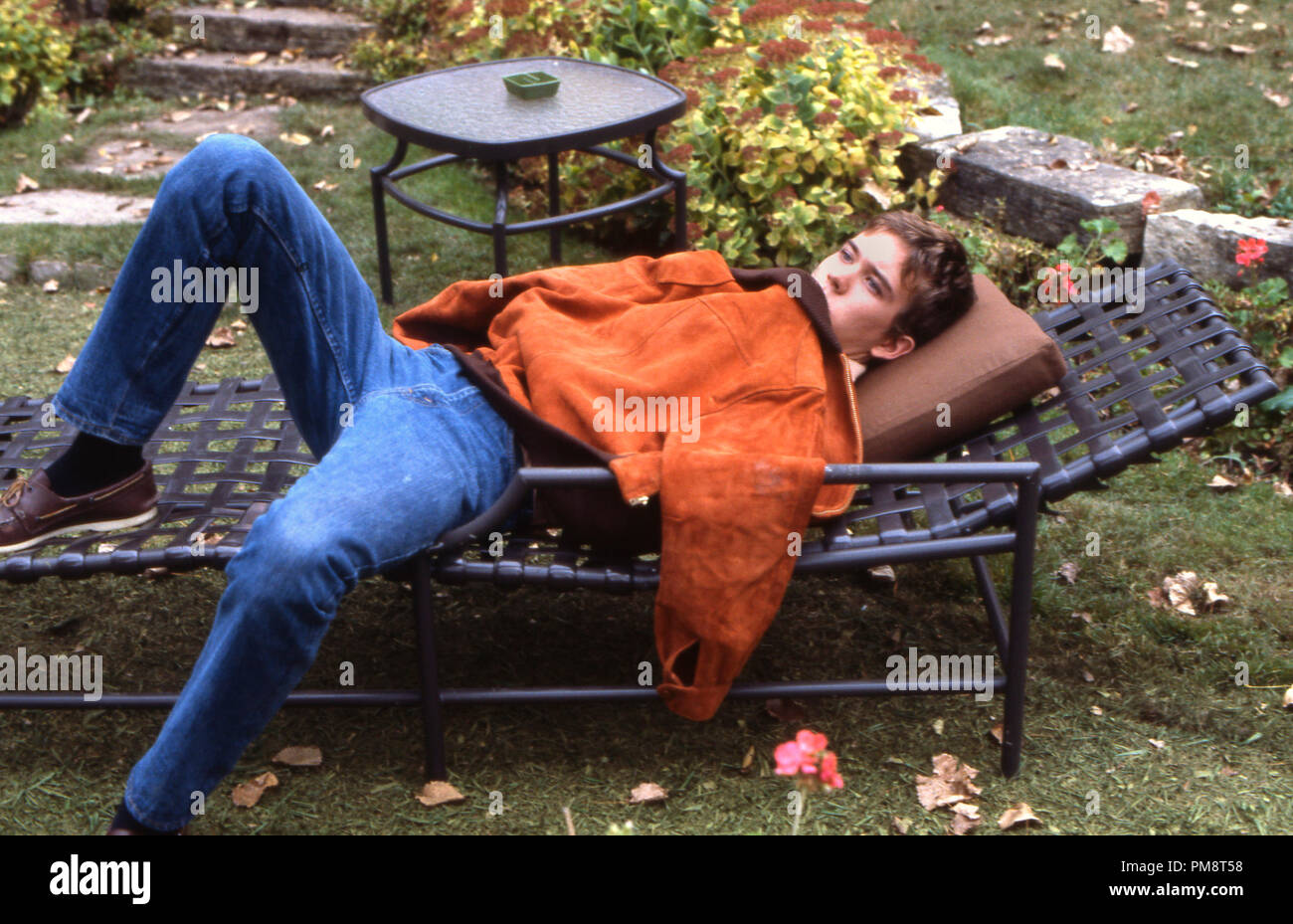 Ordinary people movie hi-res stock photography and images - Alamy