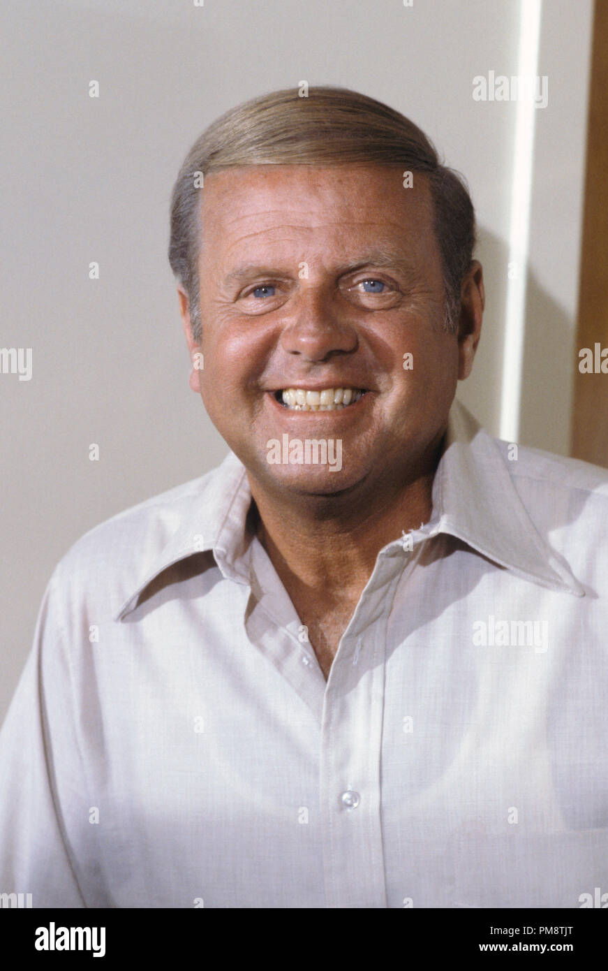 Studio Publicity Still from "Eight Is Enough" Dick Van Patten 1980 All ...