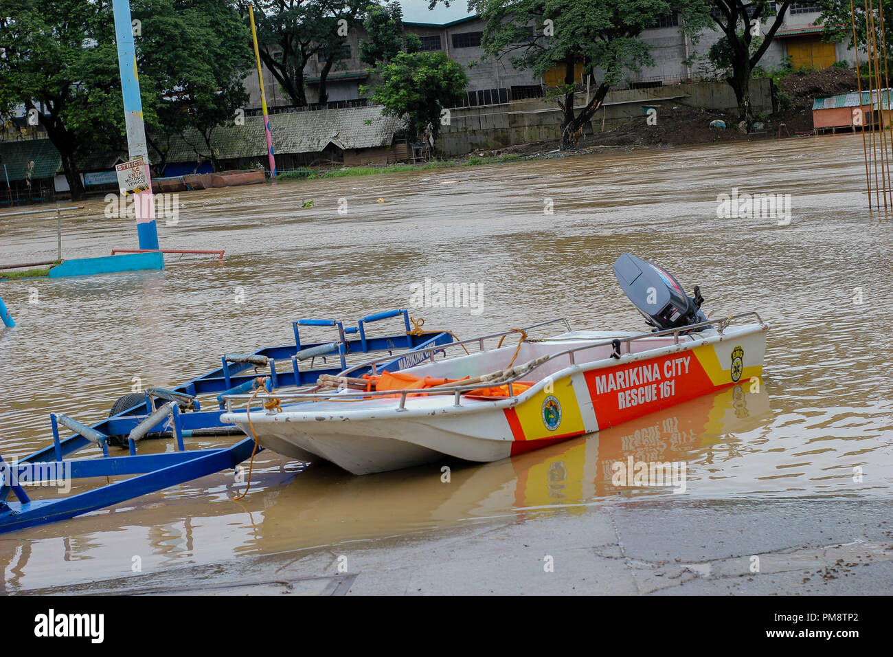 A stranded rescue boat Stock Photo - Alamy