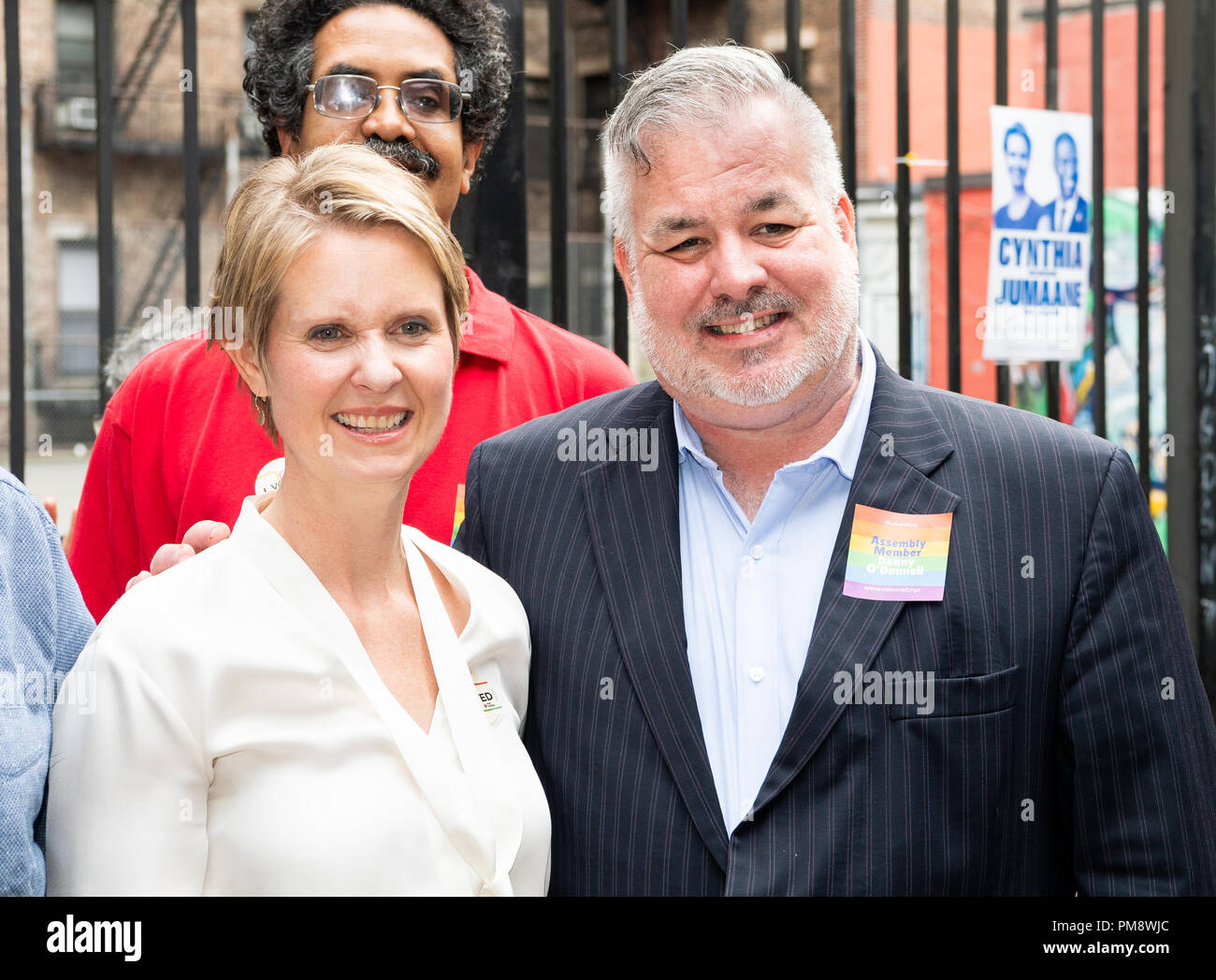 Cynthia Nixon campaigning for the Democratic party nomination for ...