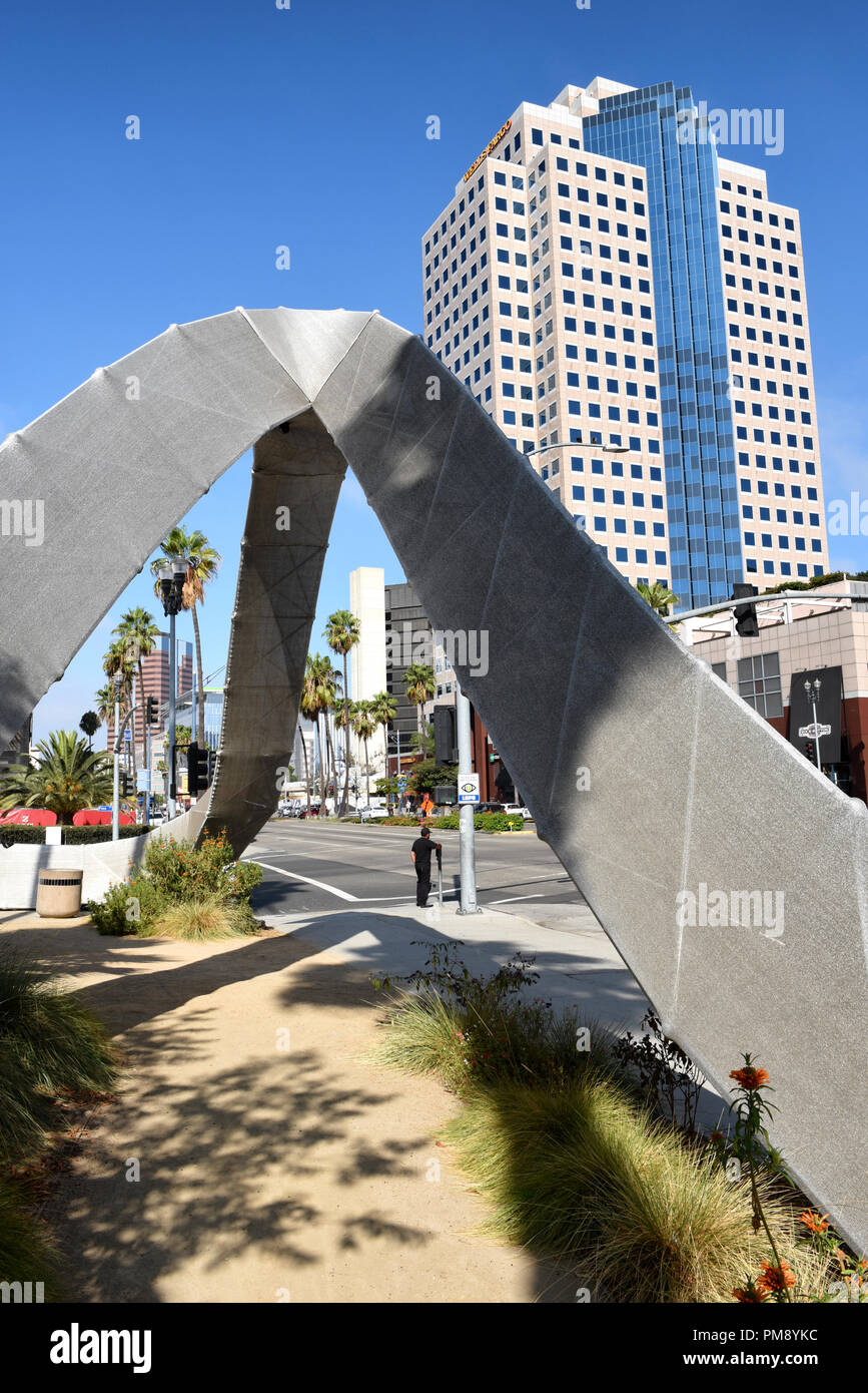 LONG BEACH, CALIF - SEPT 10, 2018: The Loop in Victory Park Long Beach ...