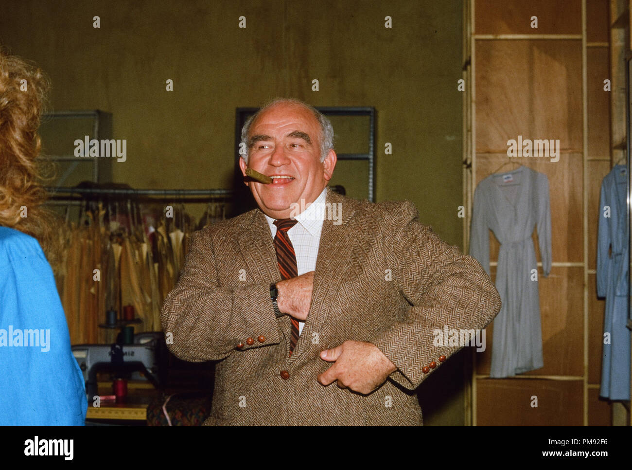 Ed asner hi-res stock photography and images - Alamy