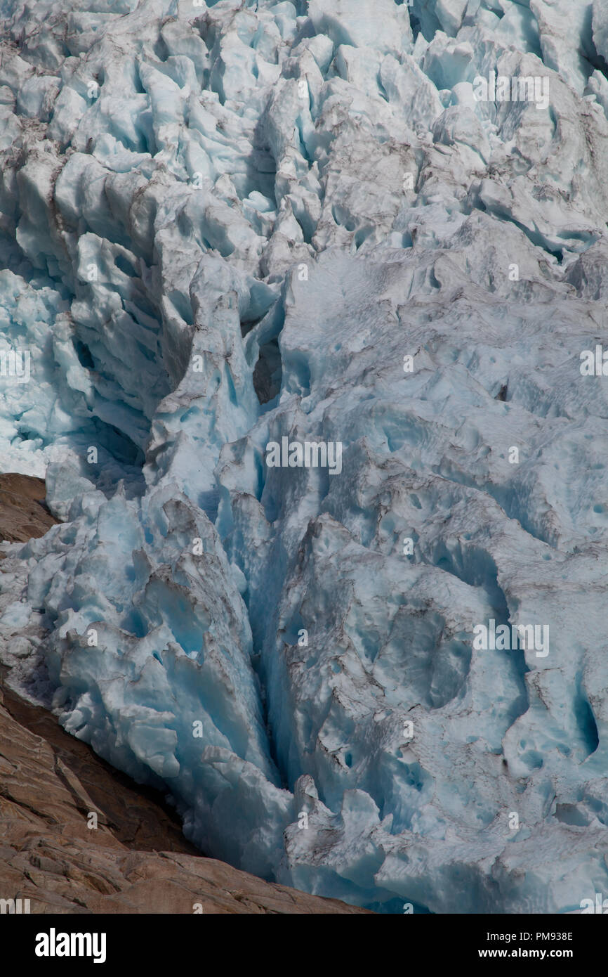 Briksdalsbreen gletscher gletscherzunge hi-res stock photography and ...