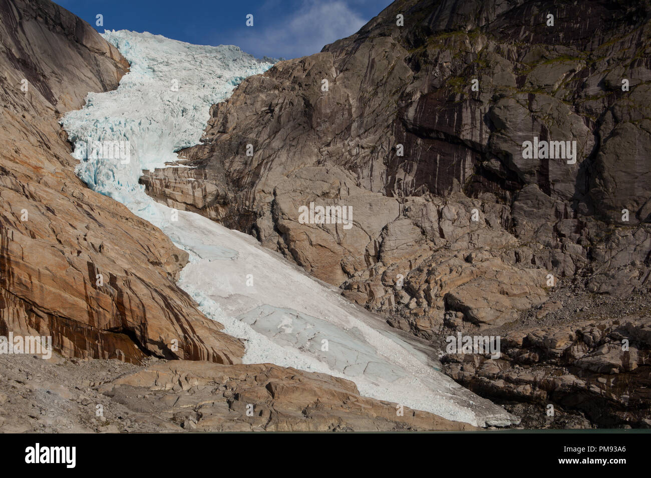 Briksdalsbreen gletscher gletscherzunge hi-res stock photography and ...