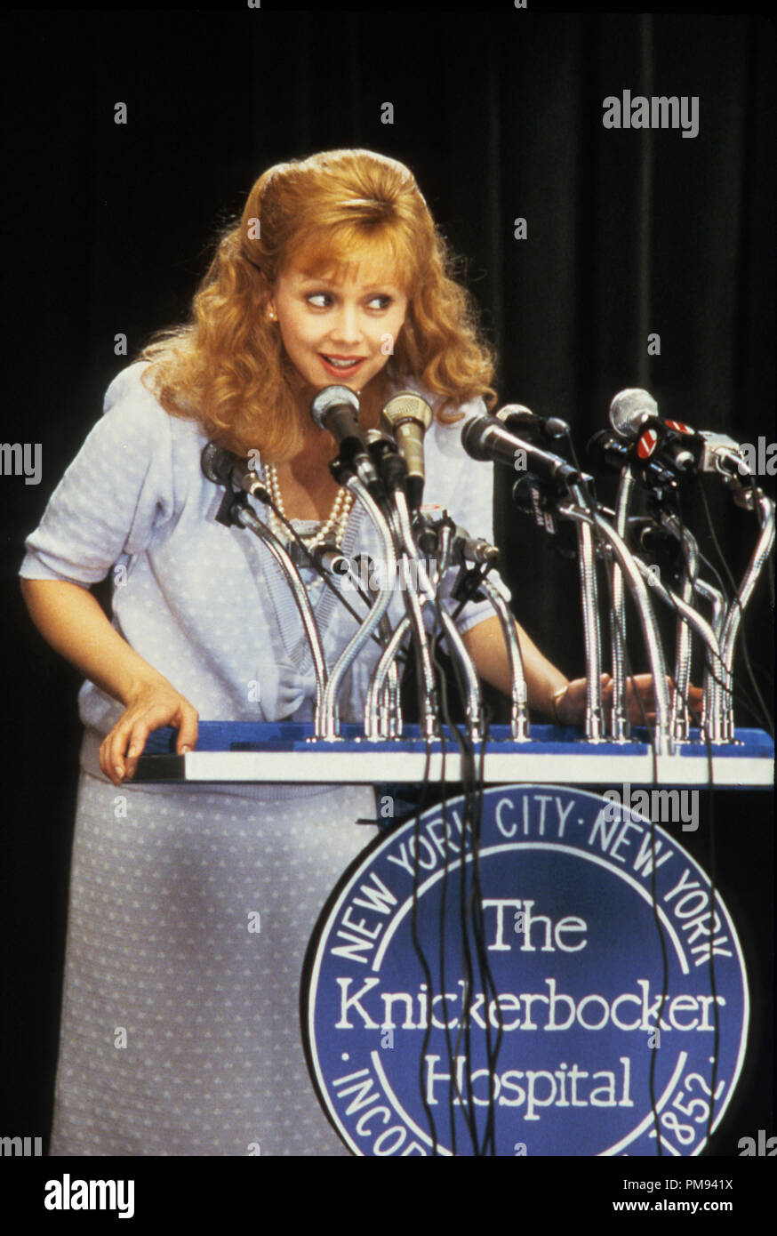 Studio Publicity Still from "Hello Again" Shelley Long © 1987 ...