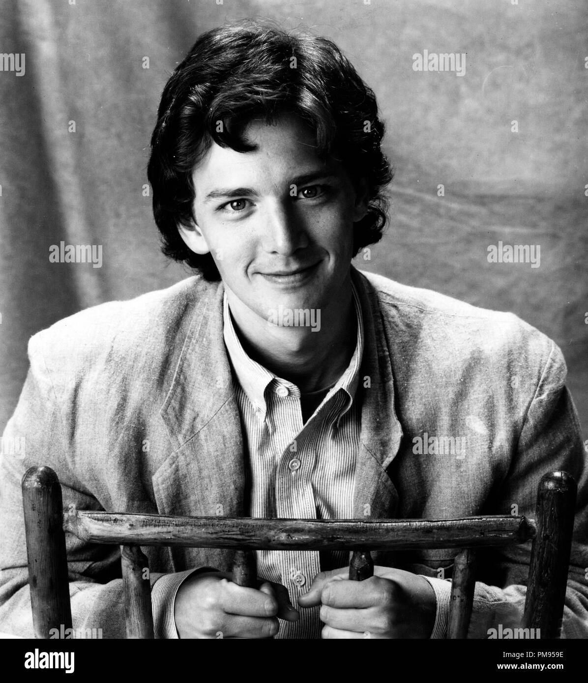 Andrew mccarthy 1986 hi-res stock photography and images - Alamy