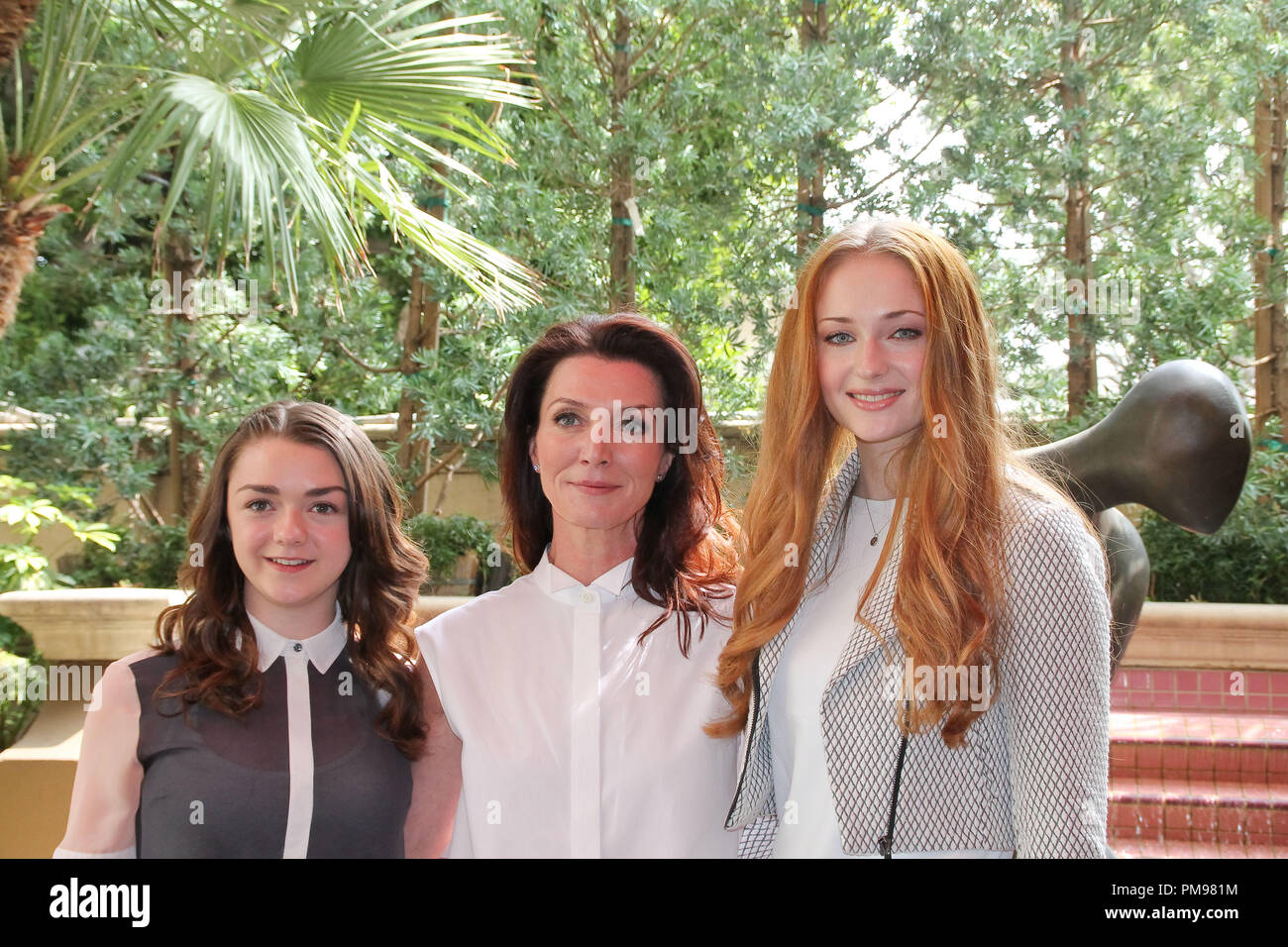 Sophie Turner Maisie Williams Michelle Fairley