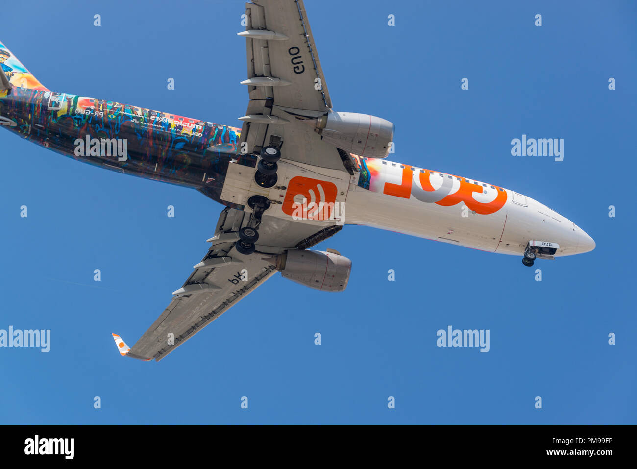 Sao Paulo, Brasil, mai 26, 2018: Airplane flying up high and departing ...