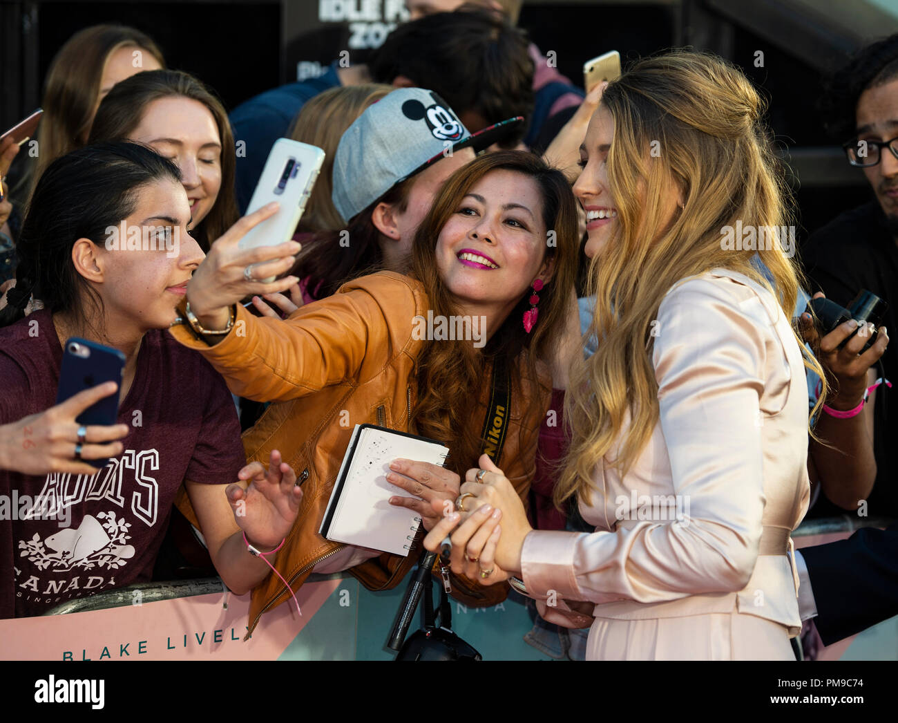 A Simple Favor, UK Premiere. VIP Arrivals Stock Photo - Alamy