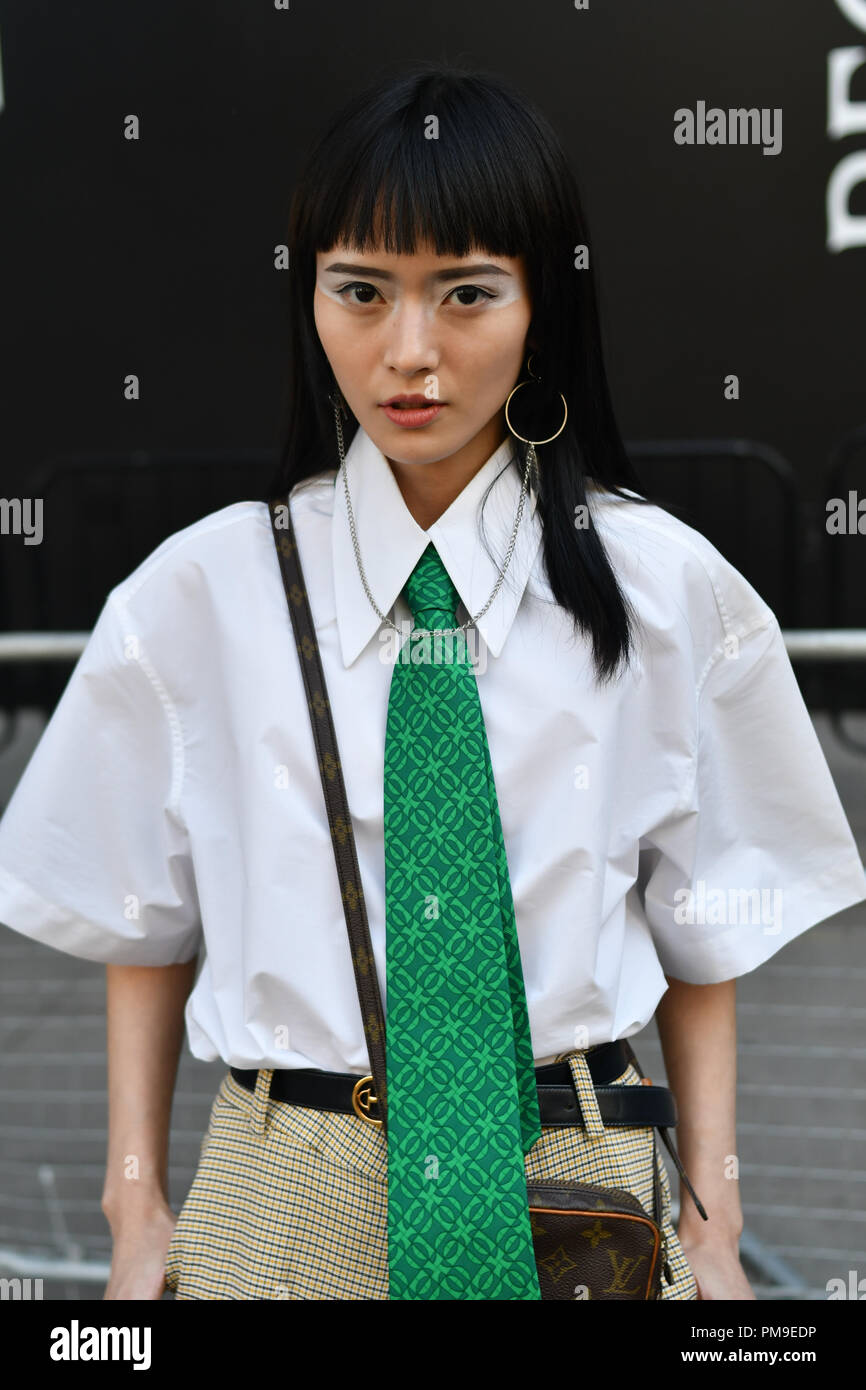London, UK. 17th Sep 2018. Sinyu Siu (@sinyusiu) attend London Fashion ...