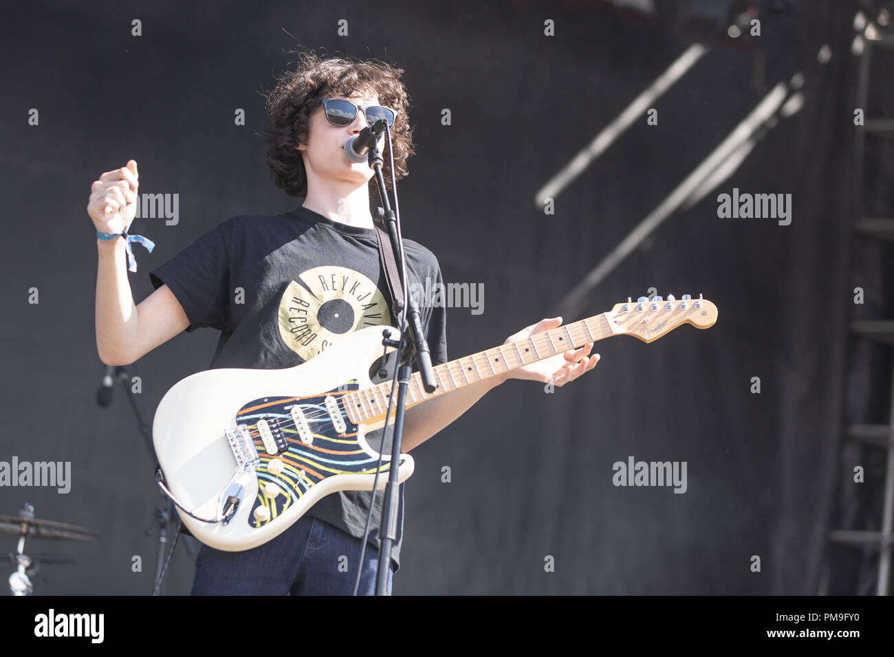 Finn wolfhard calpurnia hi-res stock photography and images - Alamy