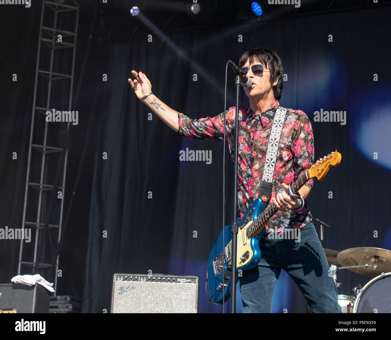 Johnny marr 2018 hi-res stock photography and images - Alamy