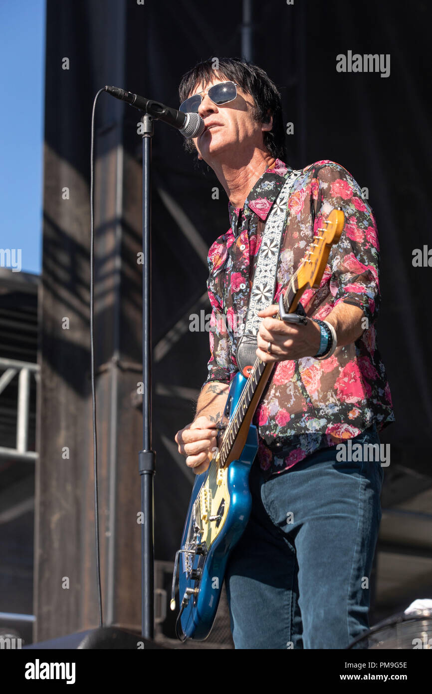 Johnny marr 2018 hi-res stock photography and images - Alamy