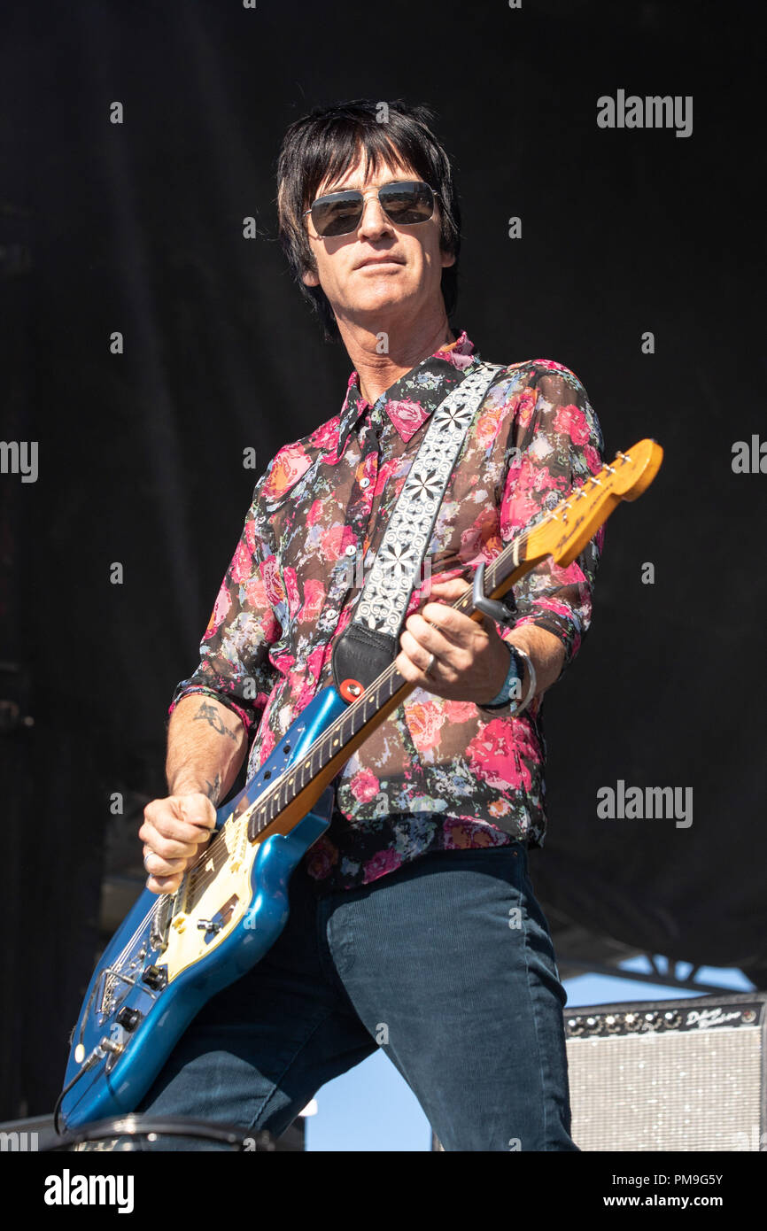 Johnny marr 2018 hi-res stock photography and images - Alamy