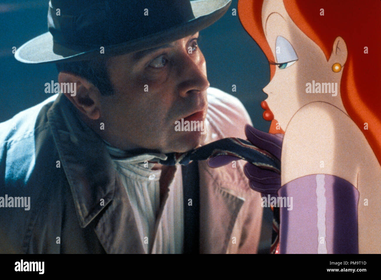 Studio Publicity Still from "Who Framed Roger Rabbit" Bob Hoskins ...