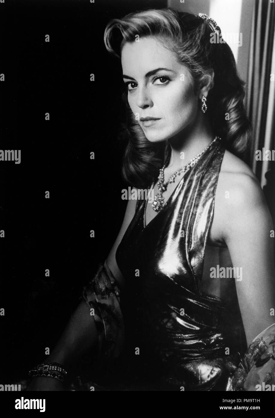 Greta scacchi hi-res stock photography and images - Alamy