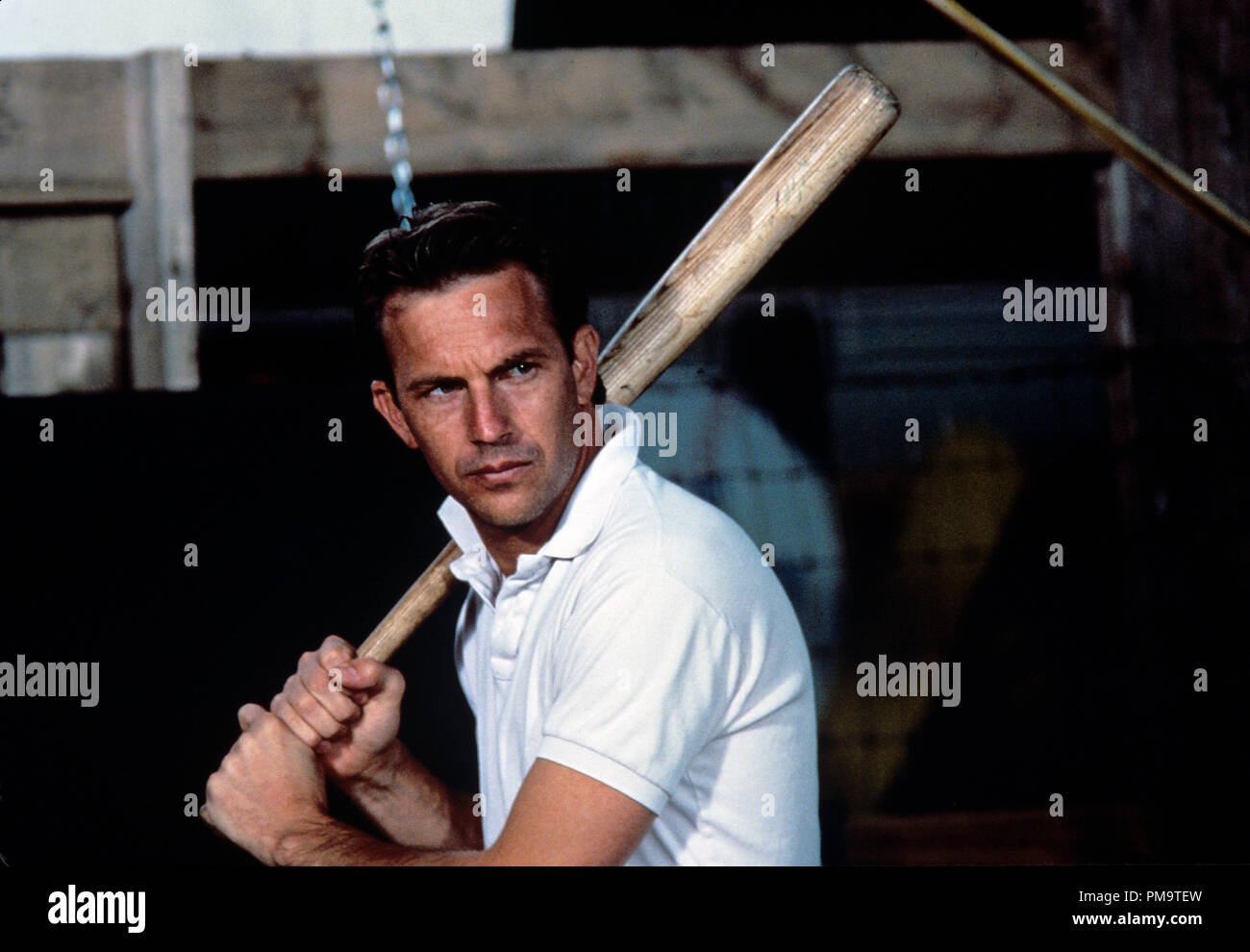 Kevin costner bull durham hi-res stock photography and images - Alamy