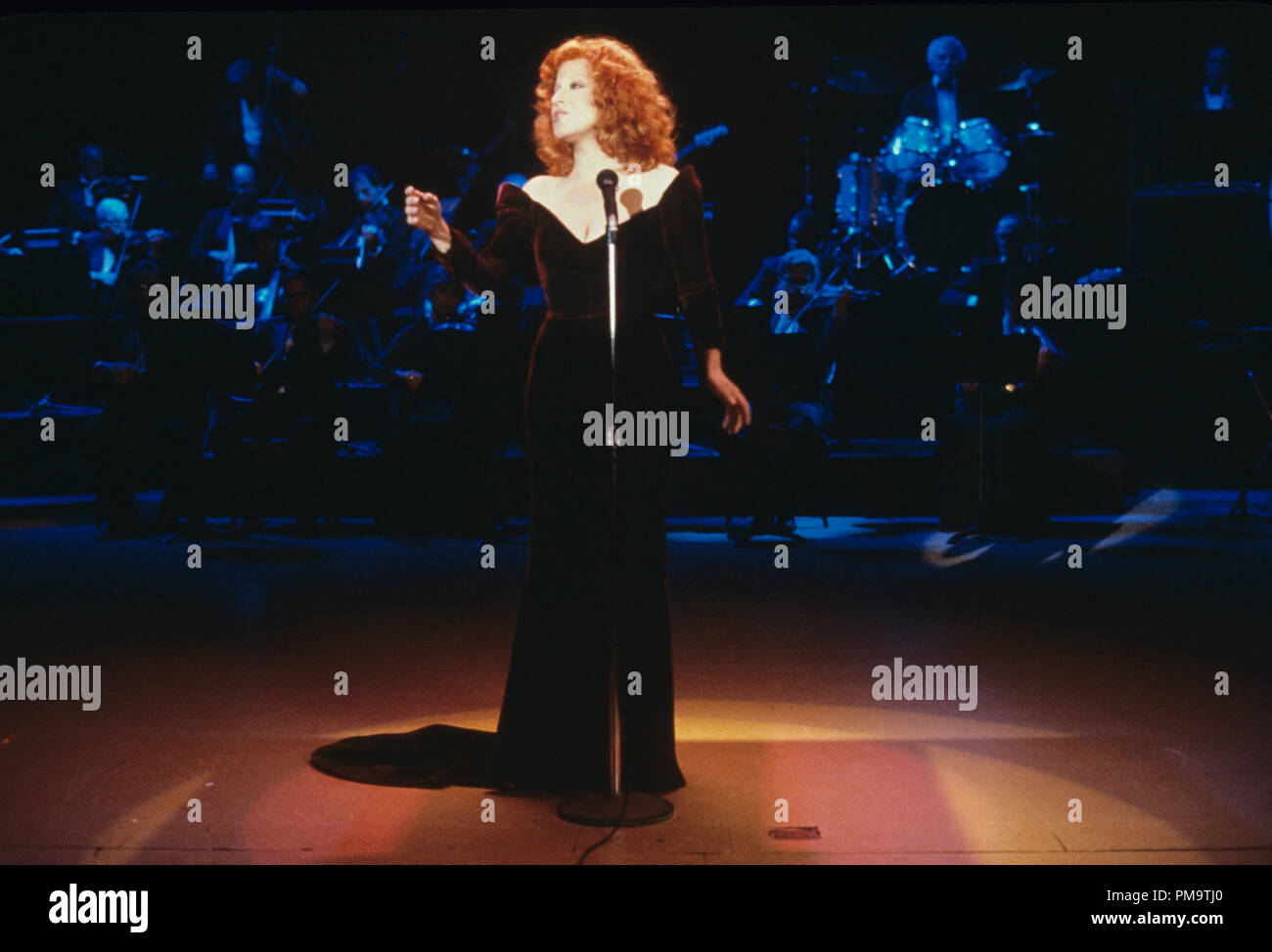 Beaches bette midler hi-res stock photography and images - Alamy