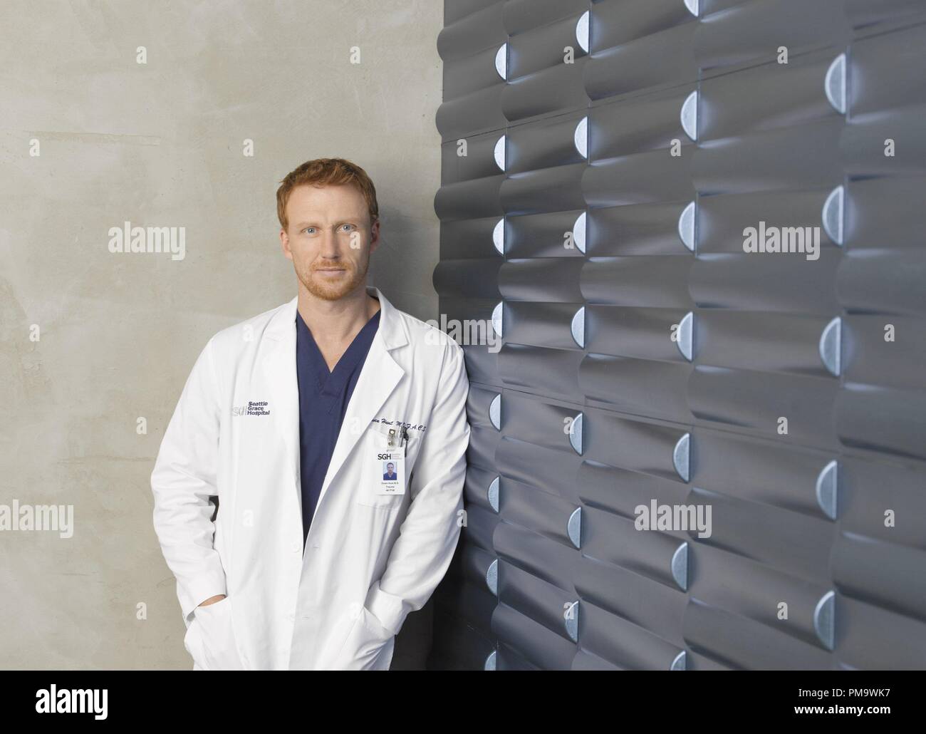 GREY'S ANATOMY - ABC's "Grey's Anatomy" stars Kevin McKidd as Owen Hunt ...