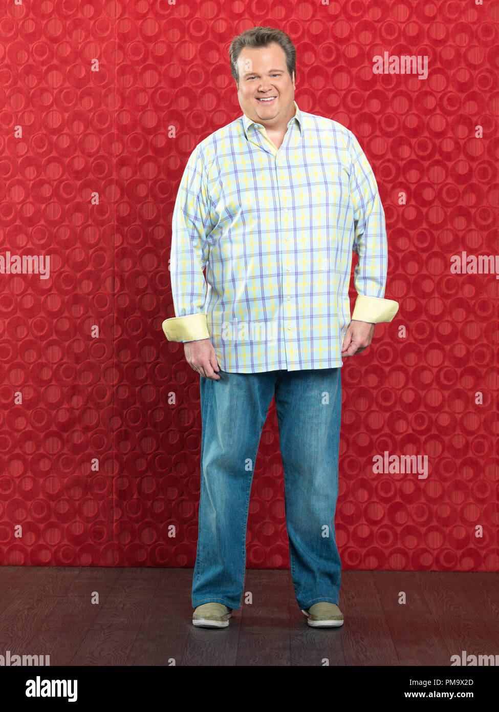 Eric stonestreet, modern family hi-res stock photography and images - Alamy