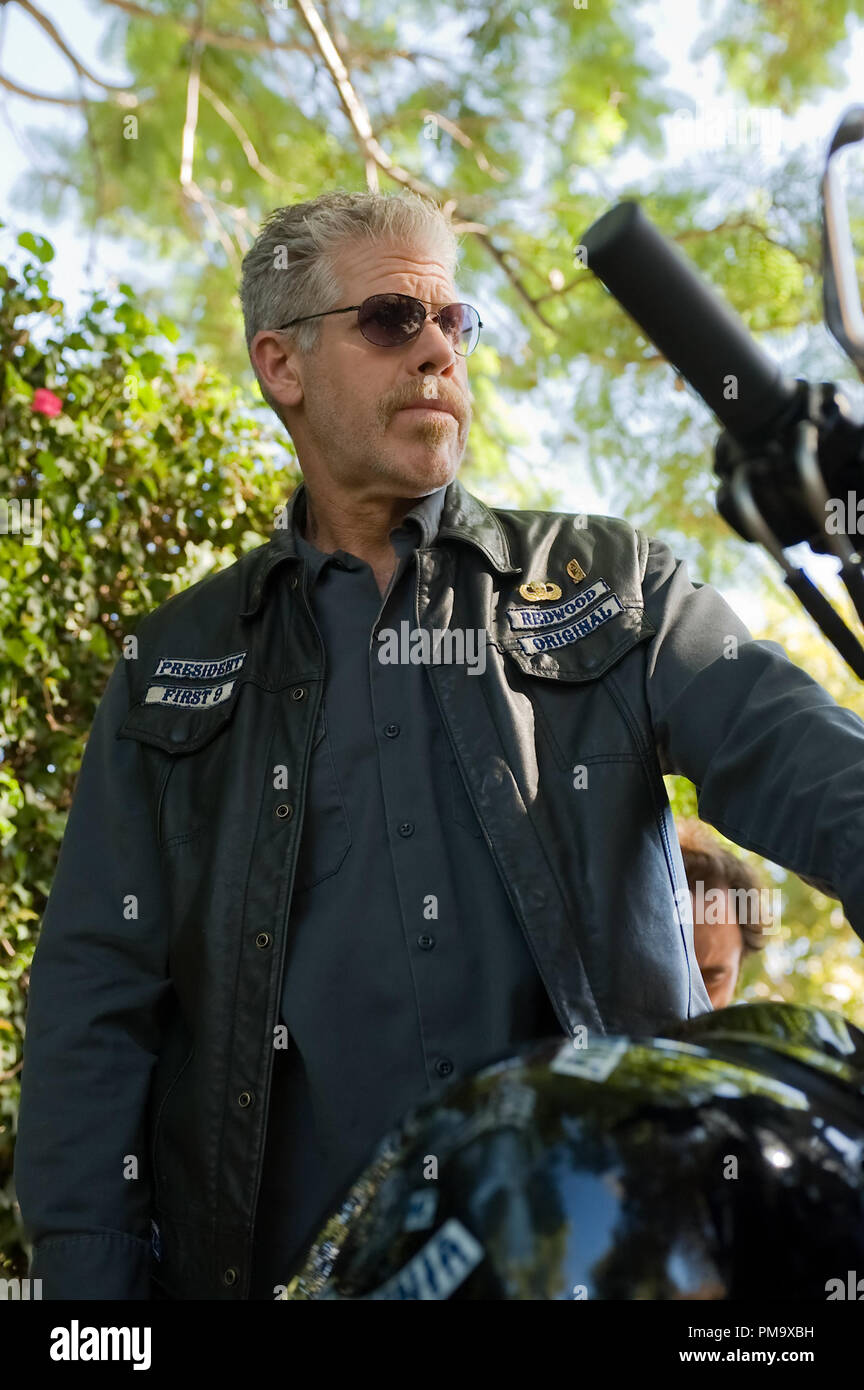 SONS OF ANARCHY: Ron Pearlman. Photo Credit: Patrick McElhenney / FX ...