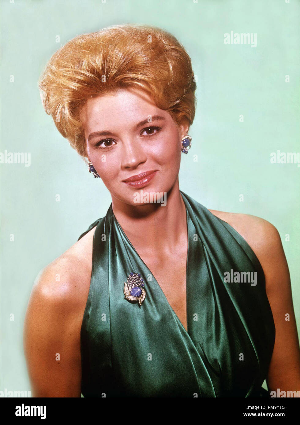 Angie Dickinson Stock Photos & Angie Dickinson Stock Images - Alamy