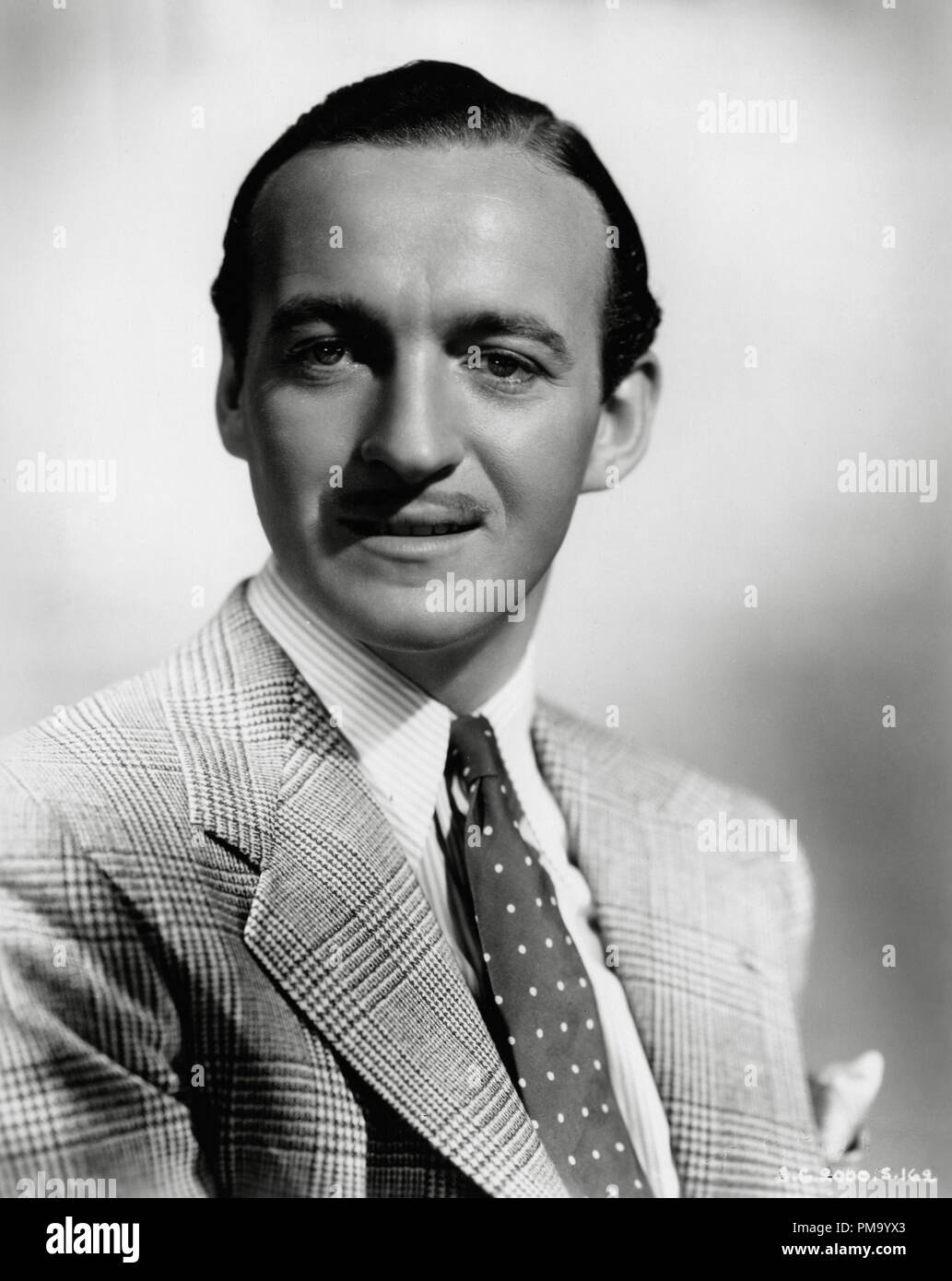 David niven portrait hi-res stock photography and images - Alamy