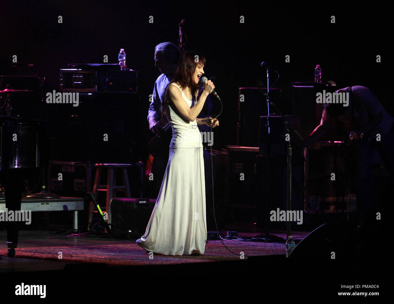 Fiona apple hi-res stock photography and images - Alamy