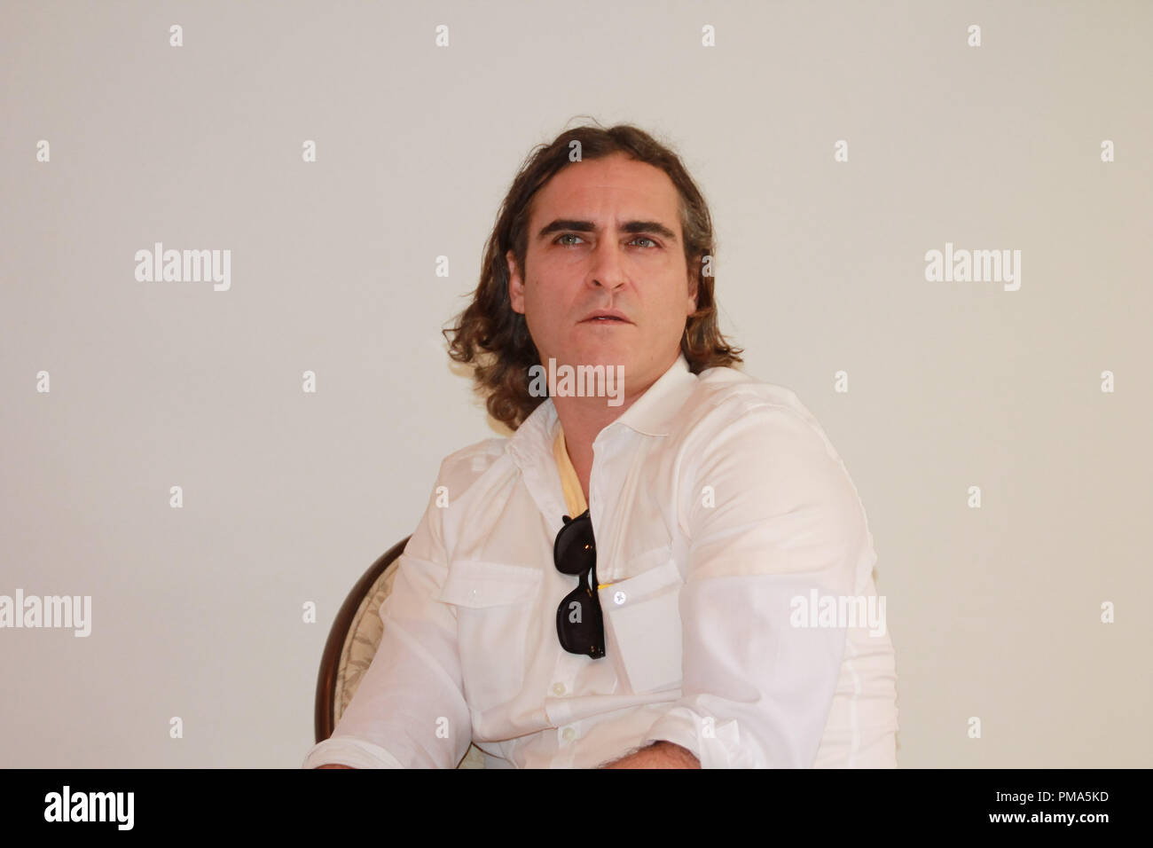 Joaquin Phoenix "Her" Portrait Session, November 18, 2013. Reproduction ...