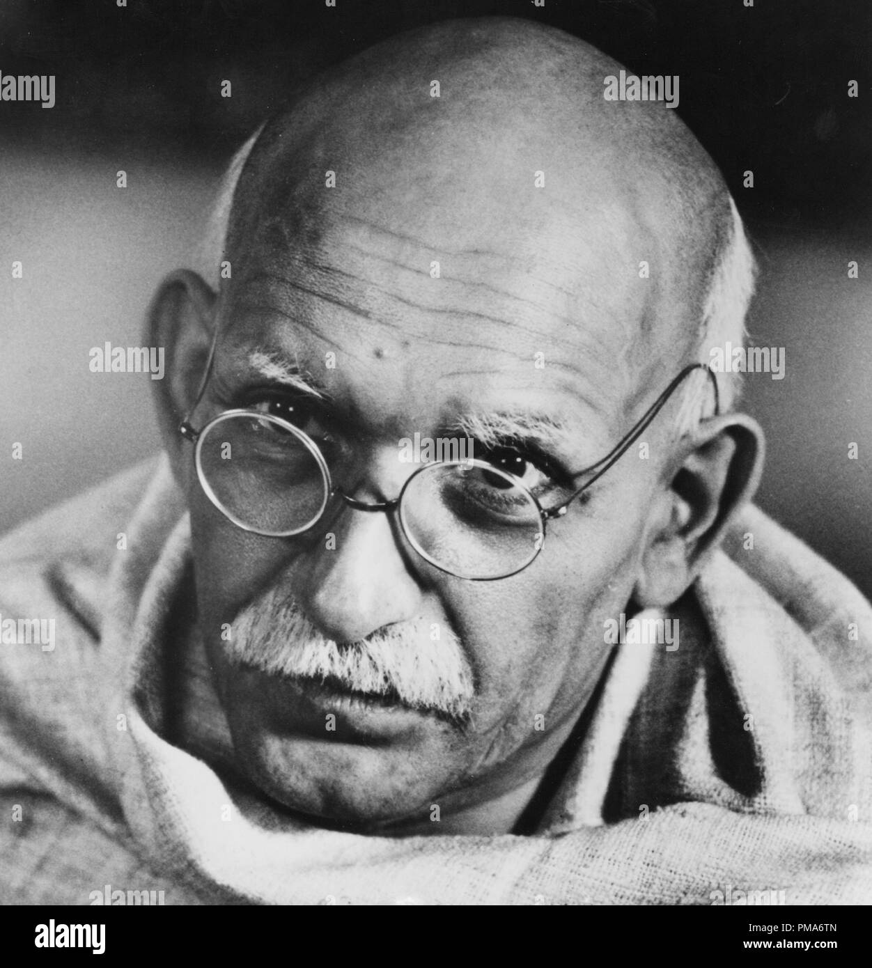 Gandhi film ben kingsley hi-res stock photography and images - Alamy