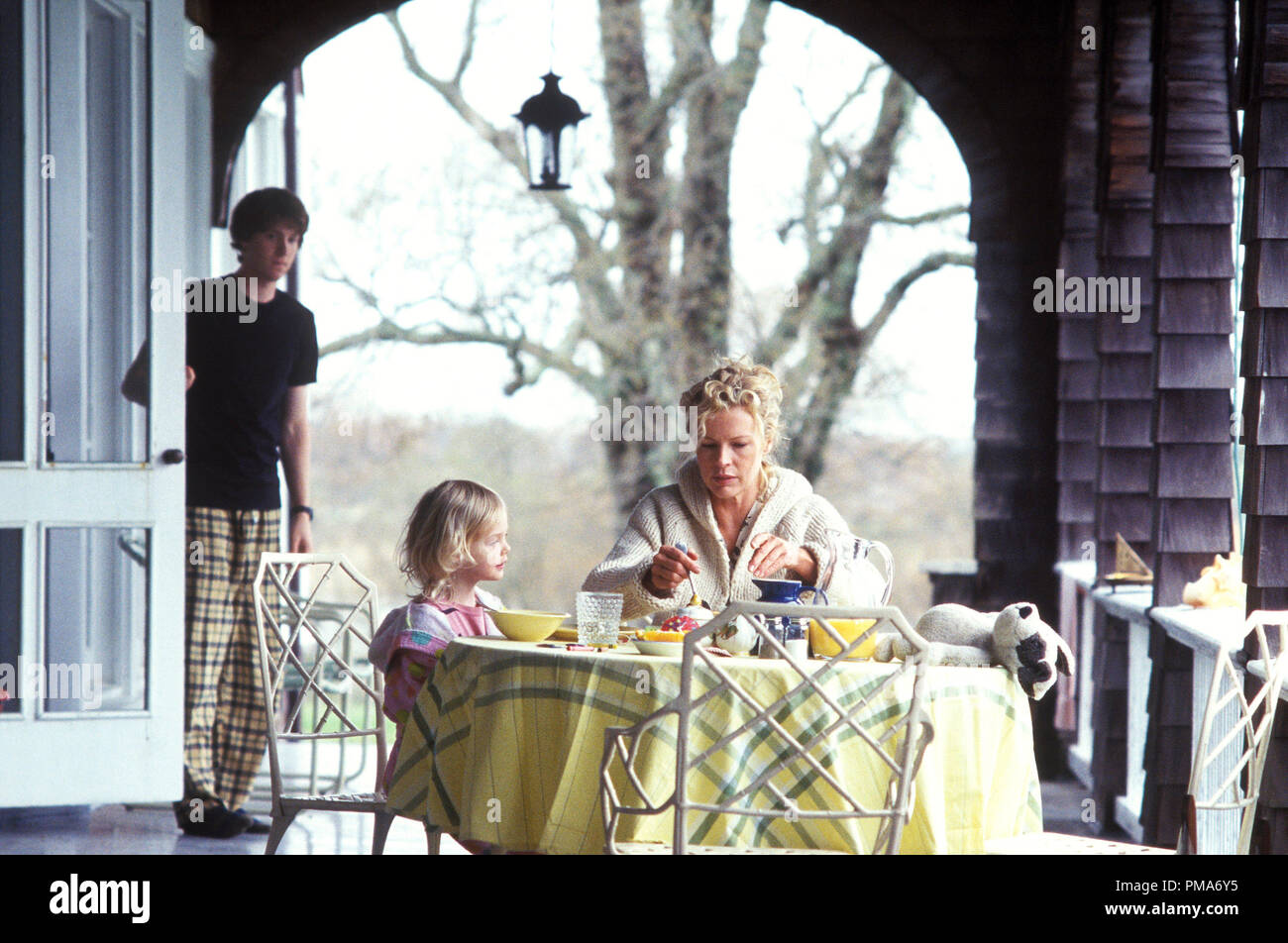 Jon Foster, Elle Fanning, Kim Basinger "The Door in the Floor" (2004 ...