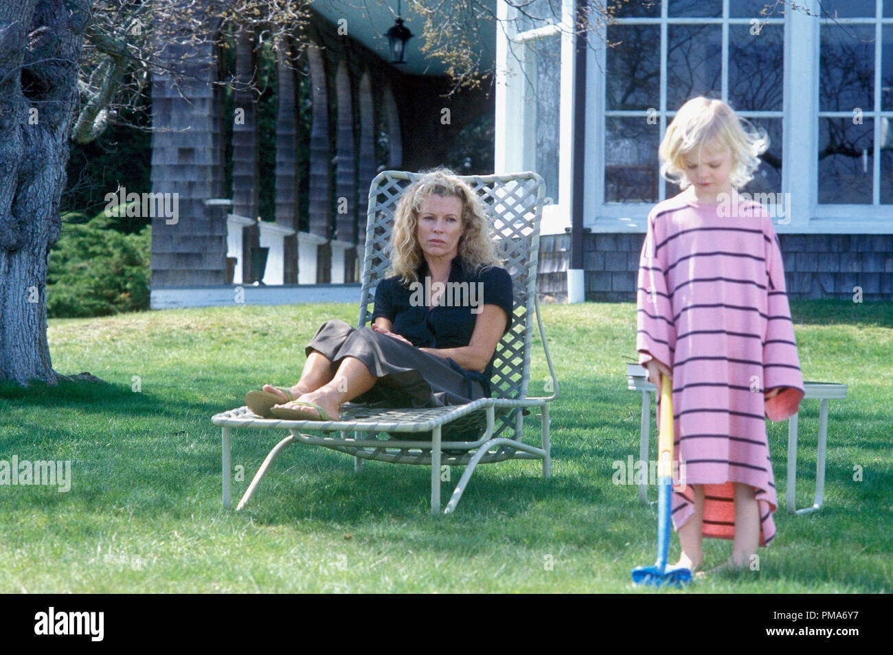 Kim basinger elle fanning door hi-res stock photography and images - Alamy