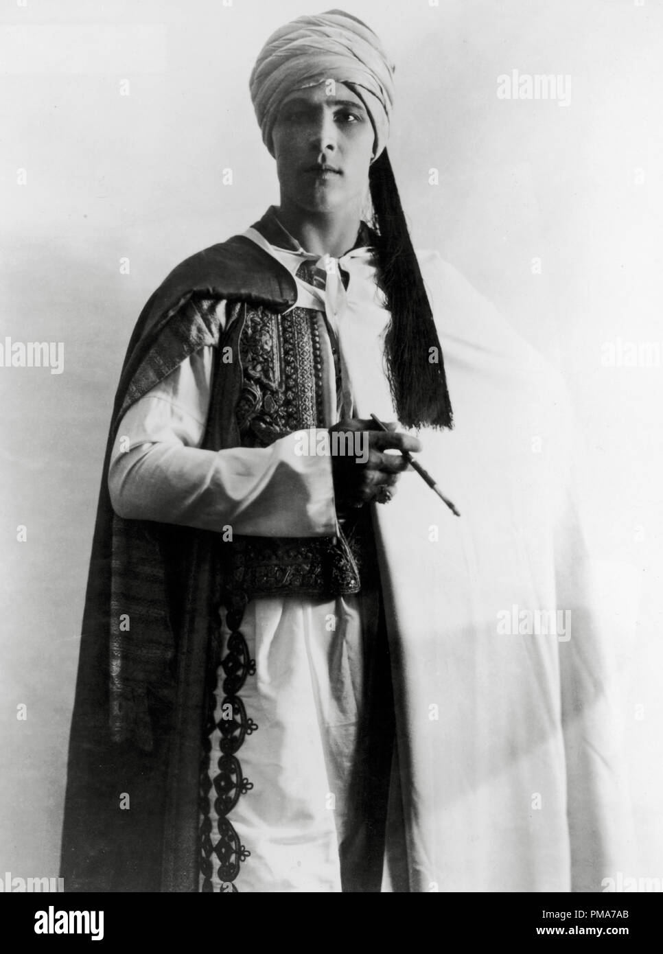 Paramount pictures 1920s studio hi-res stock photography and images - Alamy