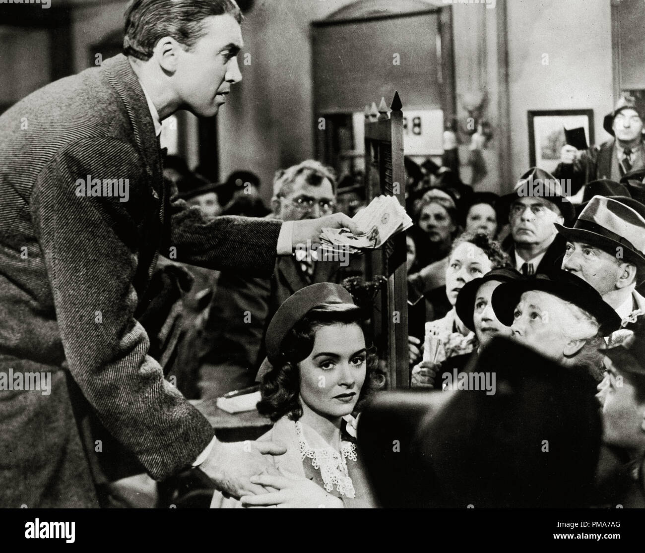 James Stewart, Donna Reed, "It's A Wonderful Life", 1946 RKO Radio ...
