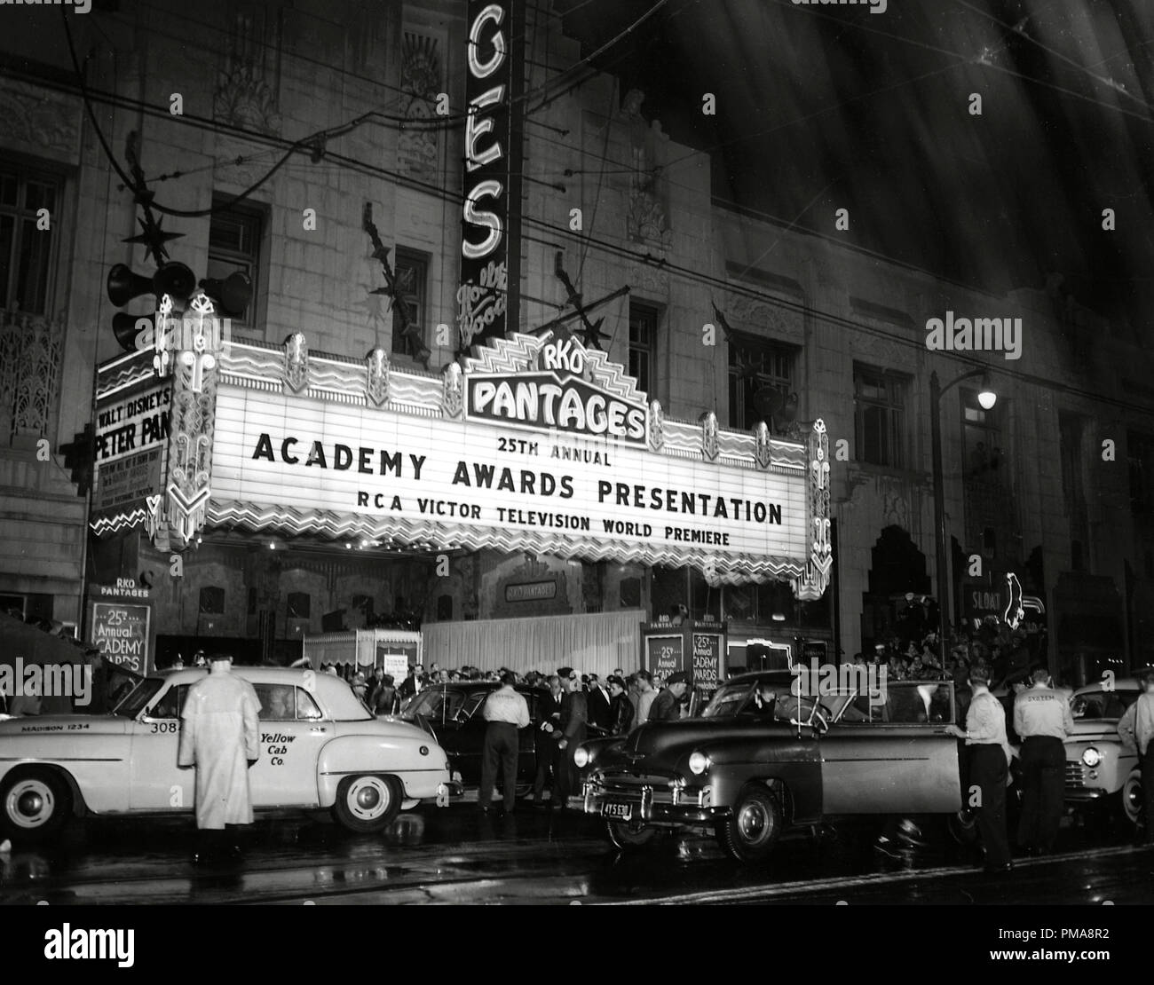 1950s movie theatre hi-res stock photography and images - Alamy