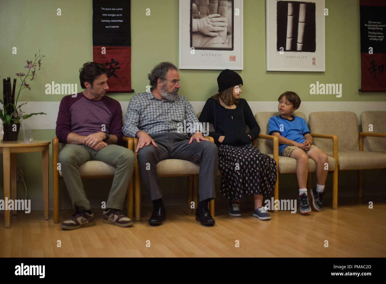 (L to R) Zach Braff as Aiden, Mandy Patinkin as Gabe, Joey King as ...