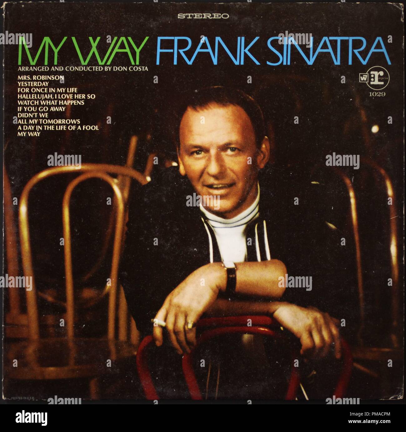 Frank sinatra album covers hi-res stock photography and images - Alamy