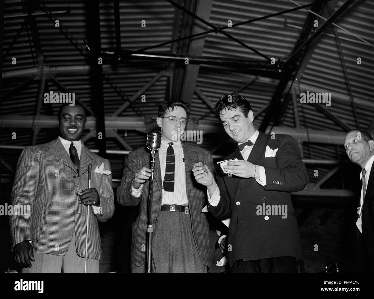 Portrait of Jimmie Lunceford, William P. Gottlieb, and Gene Krupa ...