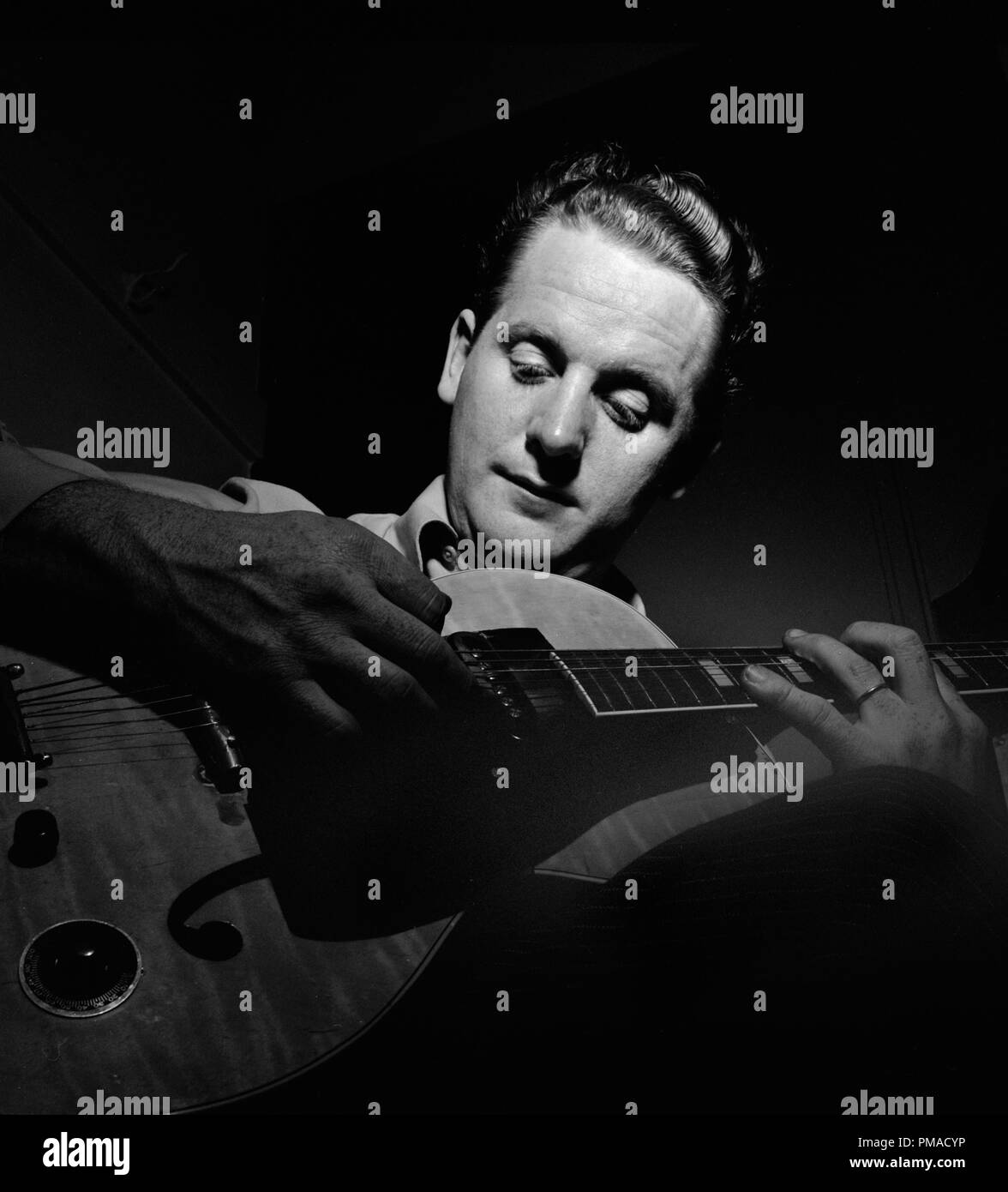 Portrait of Les Paul, New York, N.Y., circa Jan. 1947. Photo by ...