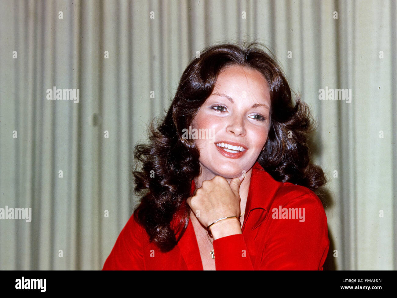 Jaclyn smith hi-res stock photography and images - Alamy