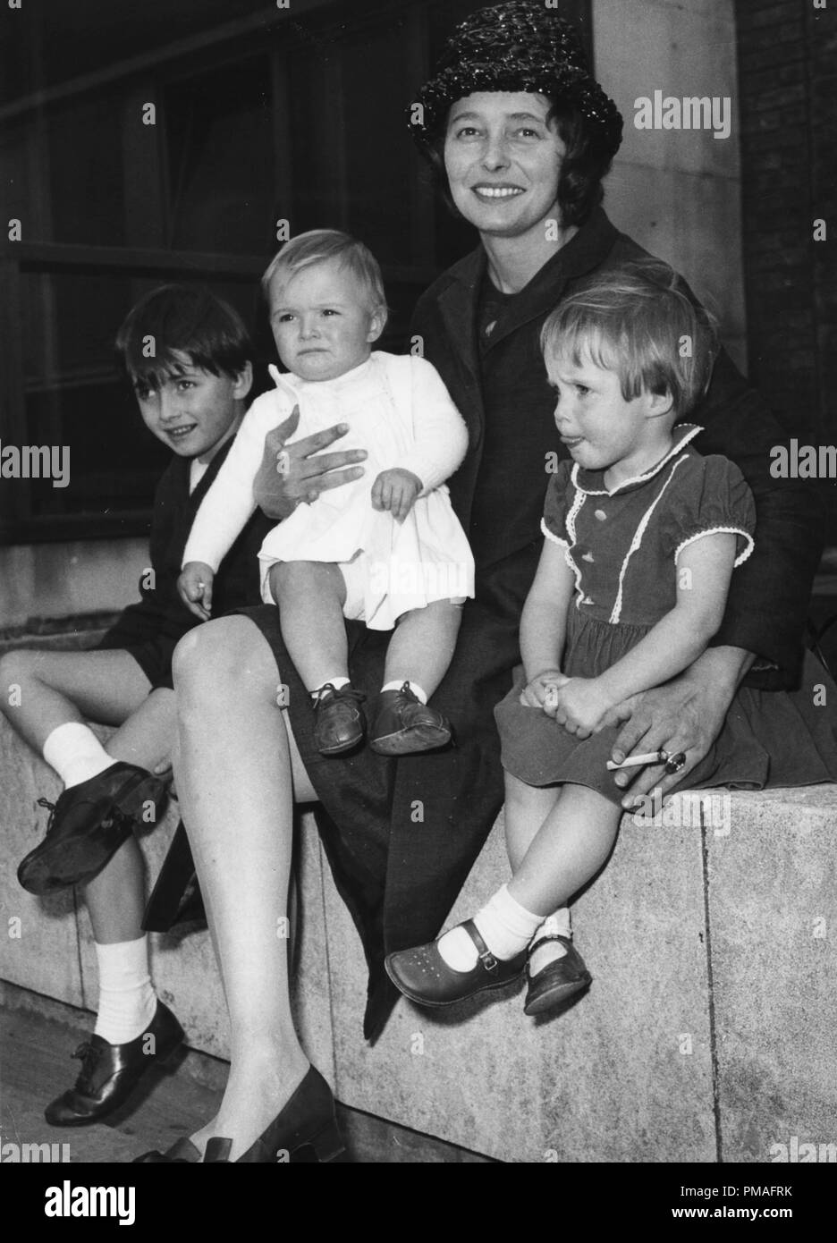 Patricia neal and her children hi-res stock photography and images - Alamy