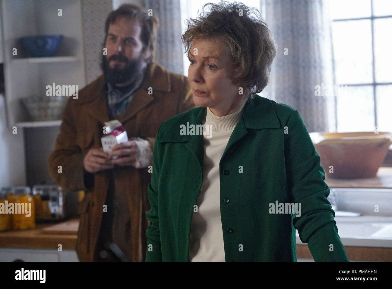 L r angus sampson bear gerhardt jean smart floyd gerhardt hi-res stock ...