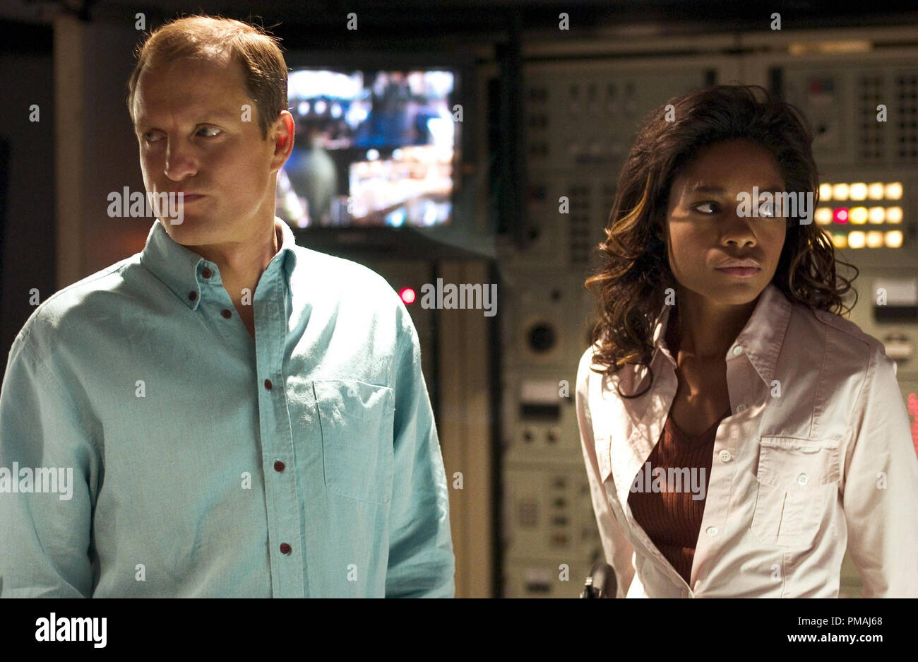 (left to right) Woody Harrelson as FBI agent "Stan" and Naomie Harris ...