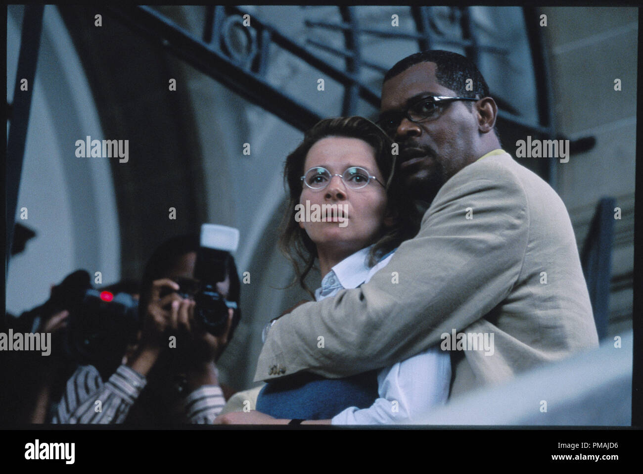 Left: Juliette Binoche as Anna Malan Right: Samuel L. Jackson as ...