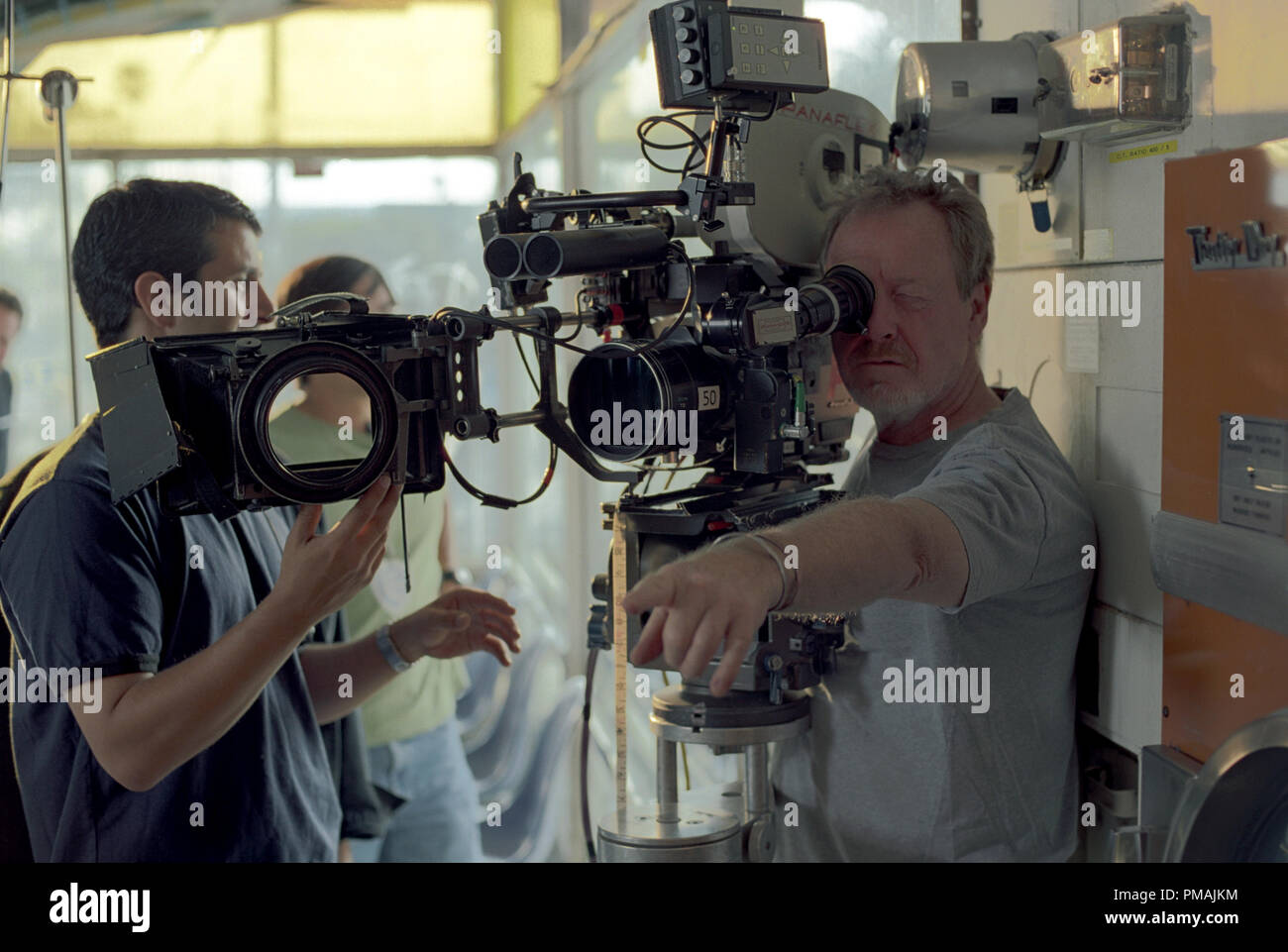 Director/producer RIDLEY SCOTT on the set of Warner Bros. Pictures ...