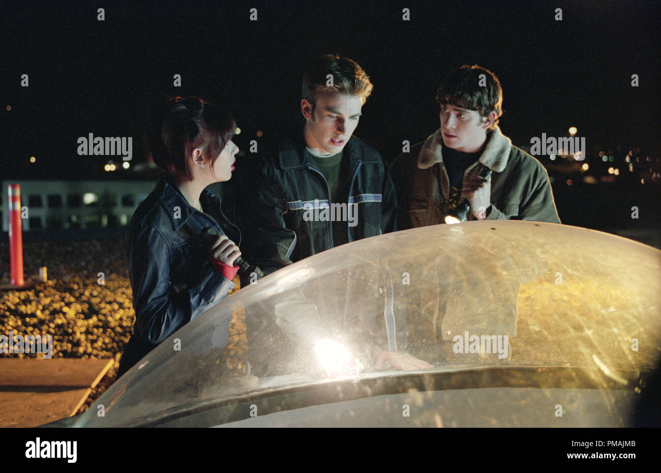 (Left to right) Scarlett Johansson as Francesca, Chris Evans as Kyle ...