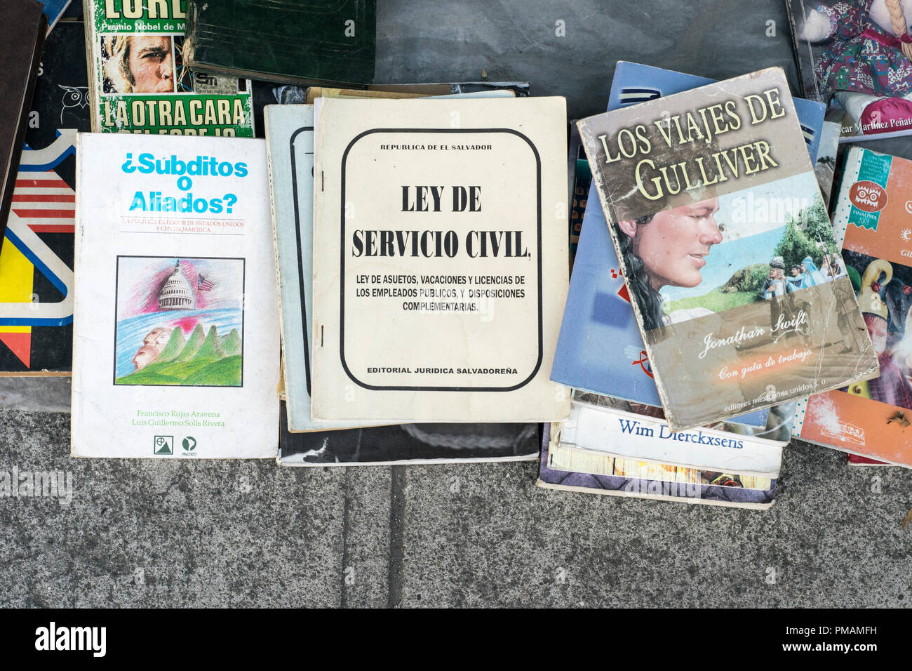 Street book vending hi-res stock photography and images - Alamy