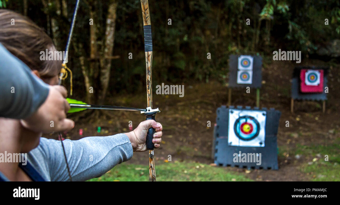 Arc shoot hi-res stock photography and images - Alamy